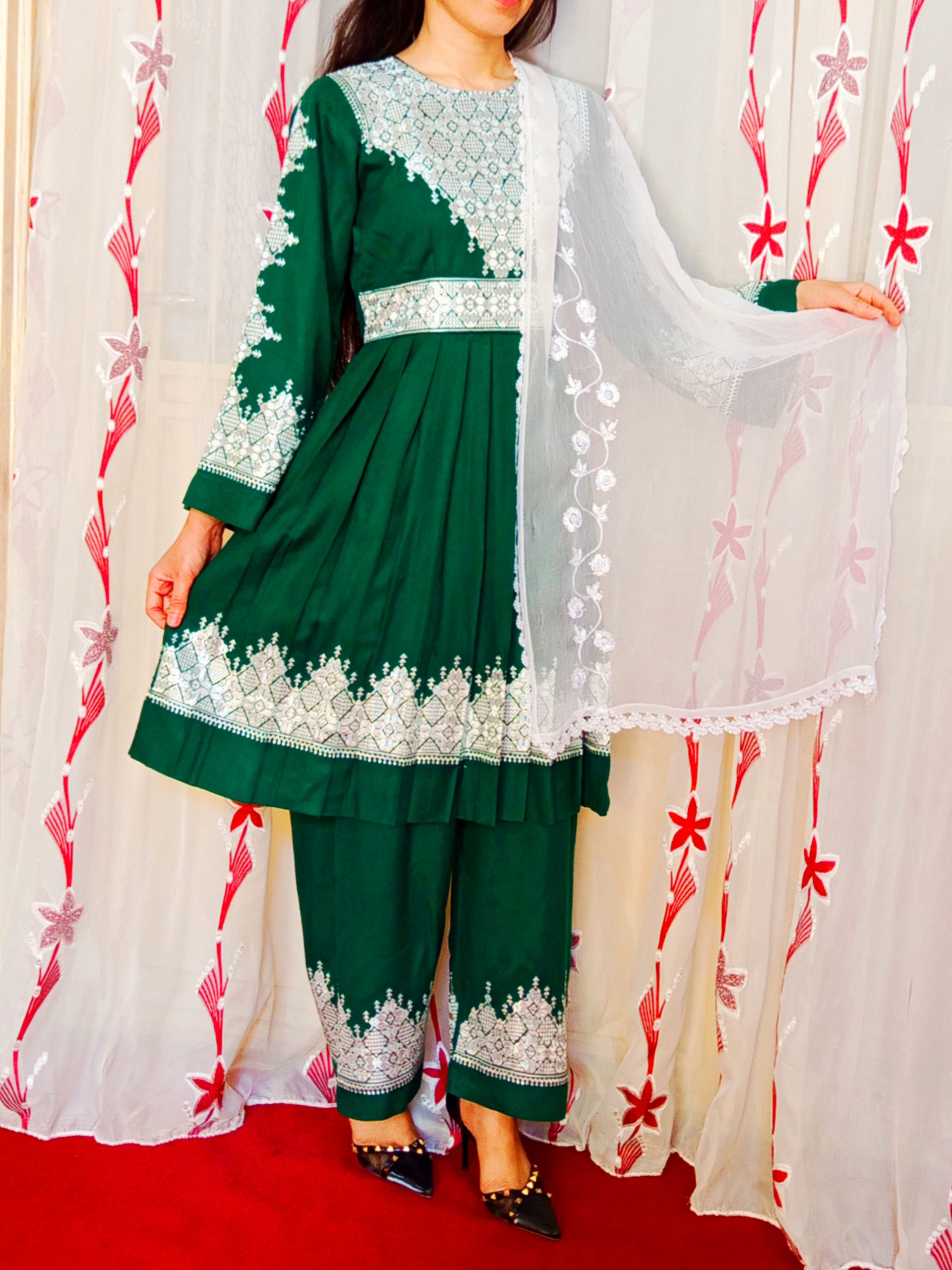 Hazaragi Dress - Made By Afghan Women | E-Commerce Platform